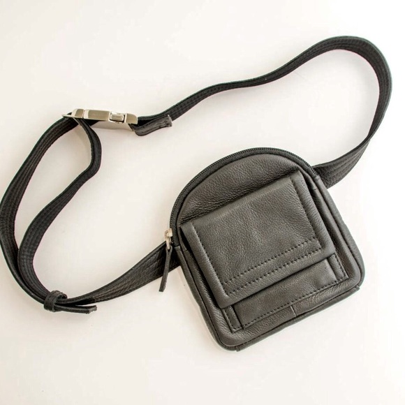 Fossil | Bags | Like New Fossil Mini Black Leather Waist Bag | Poshmark